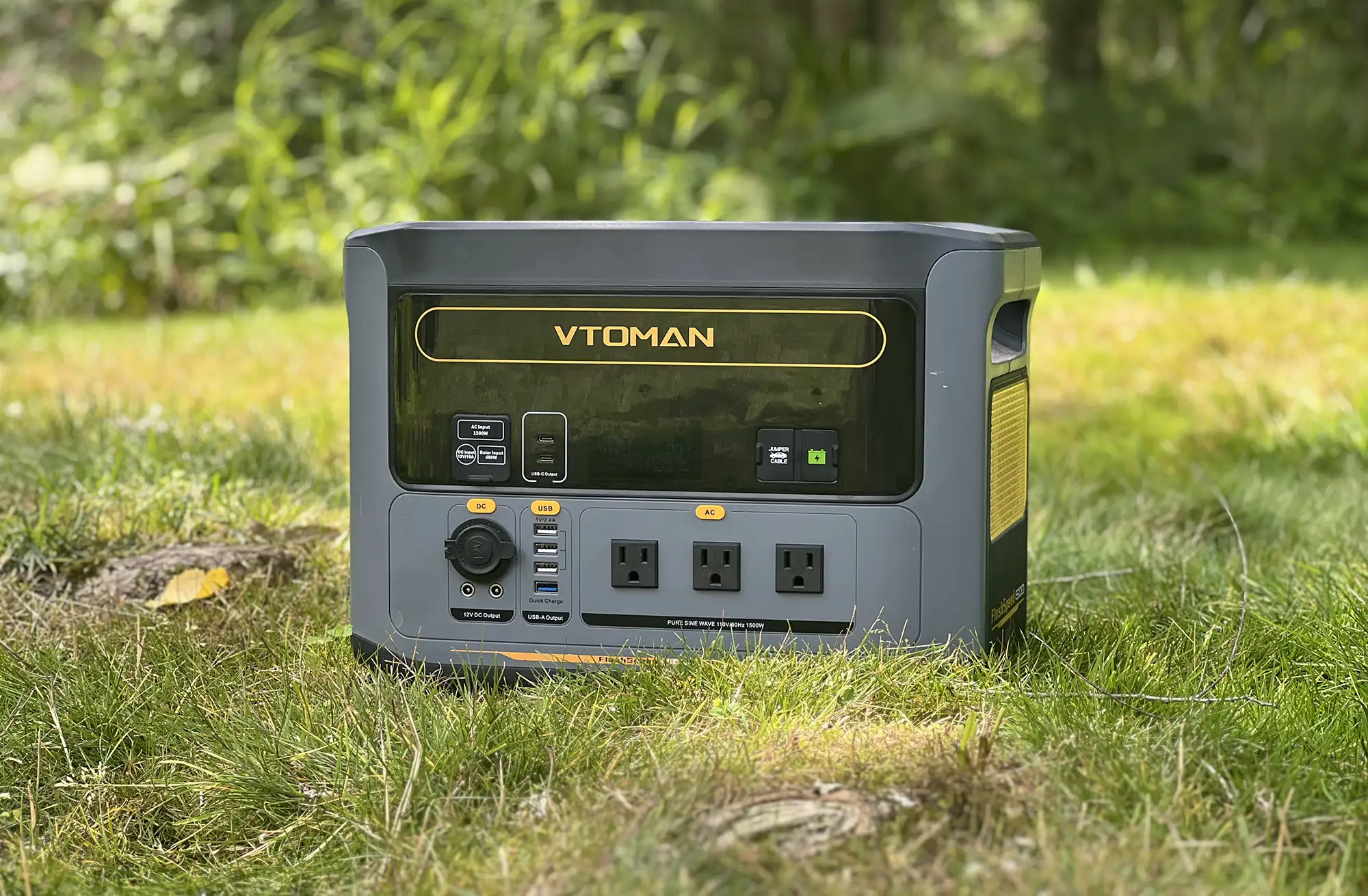 Best Portable Power Stations | UNDER BLUE Magazine