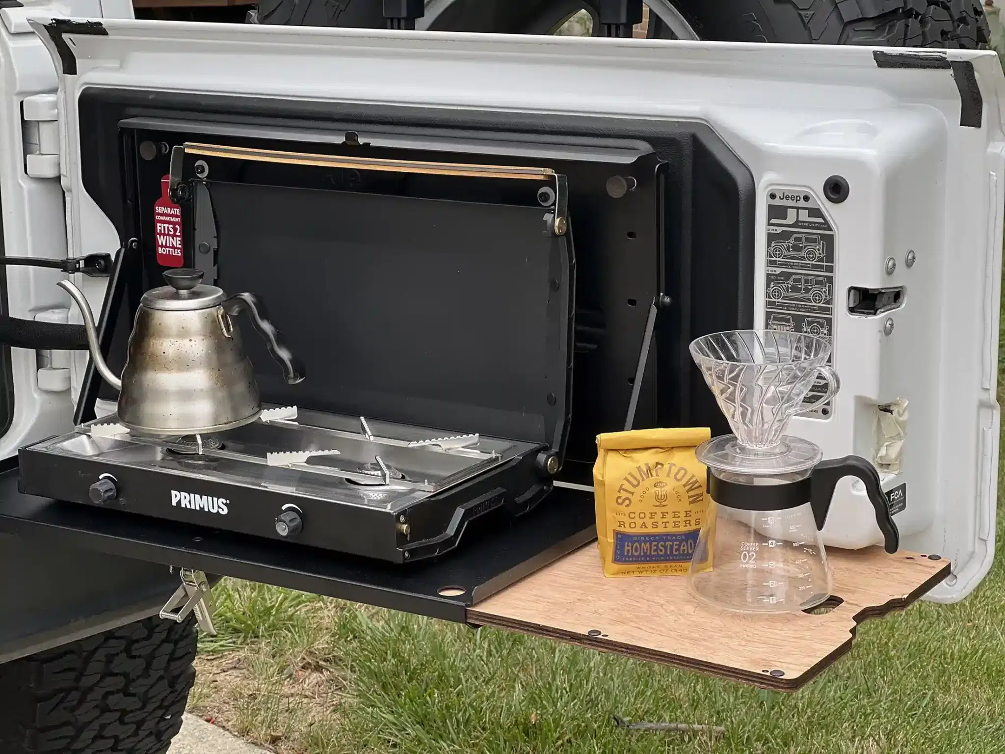 Front Runner Tailgate Table Review | UNDER BLUE Magazine
